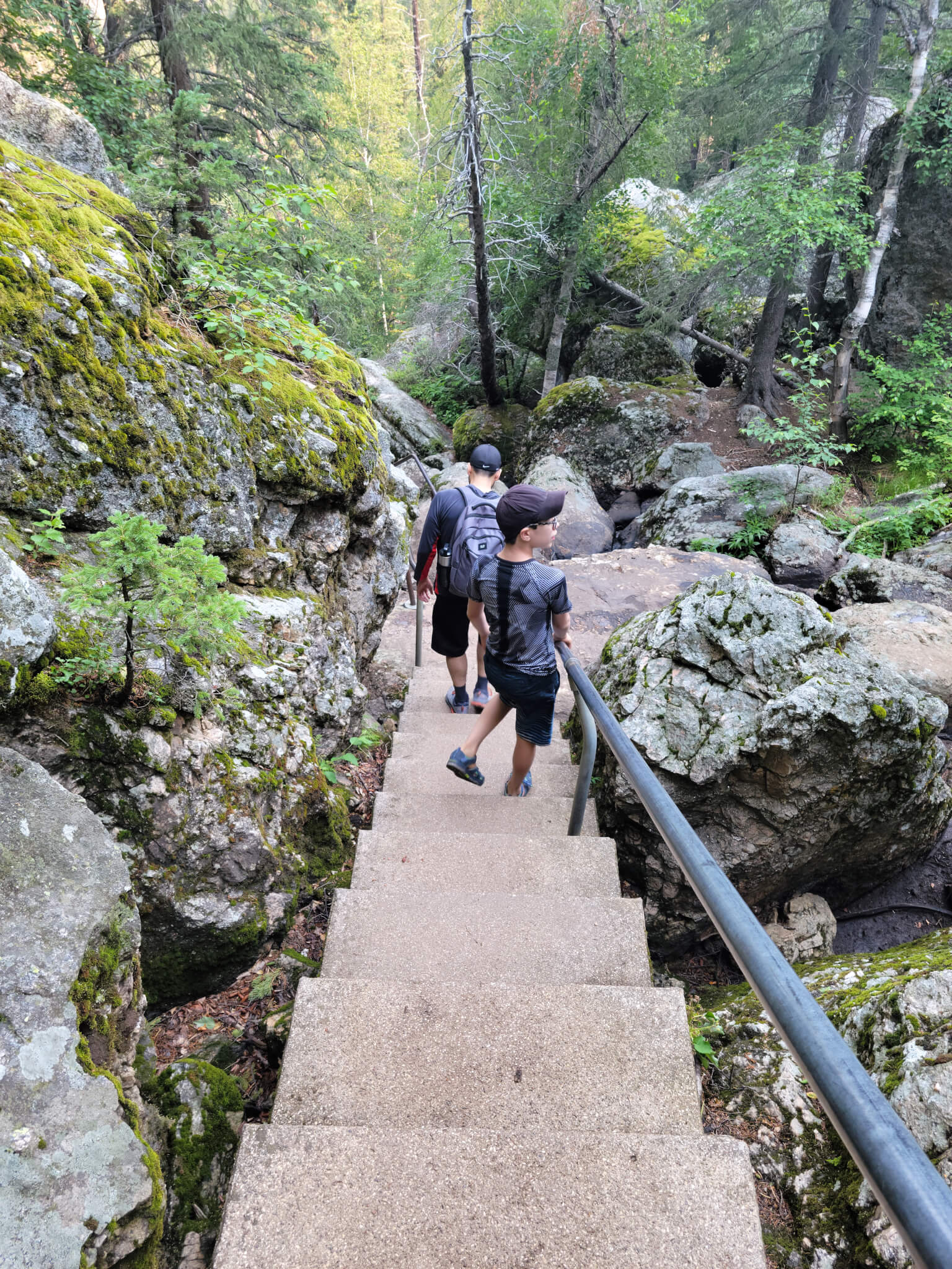 10 Helpful Tips for Hiking the Beautiful Sunday Gulch Trail
