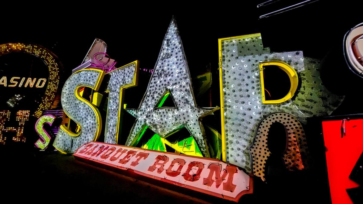 5 Great Tips for Visiting The Neon Museum | MPA Project Travels