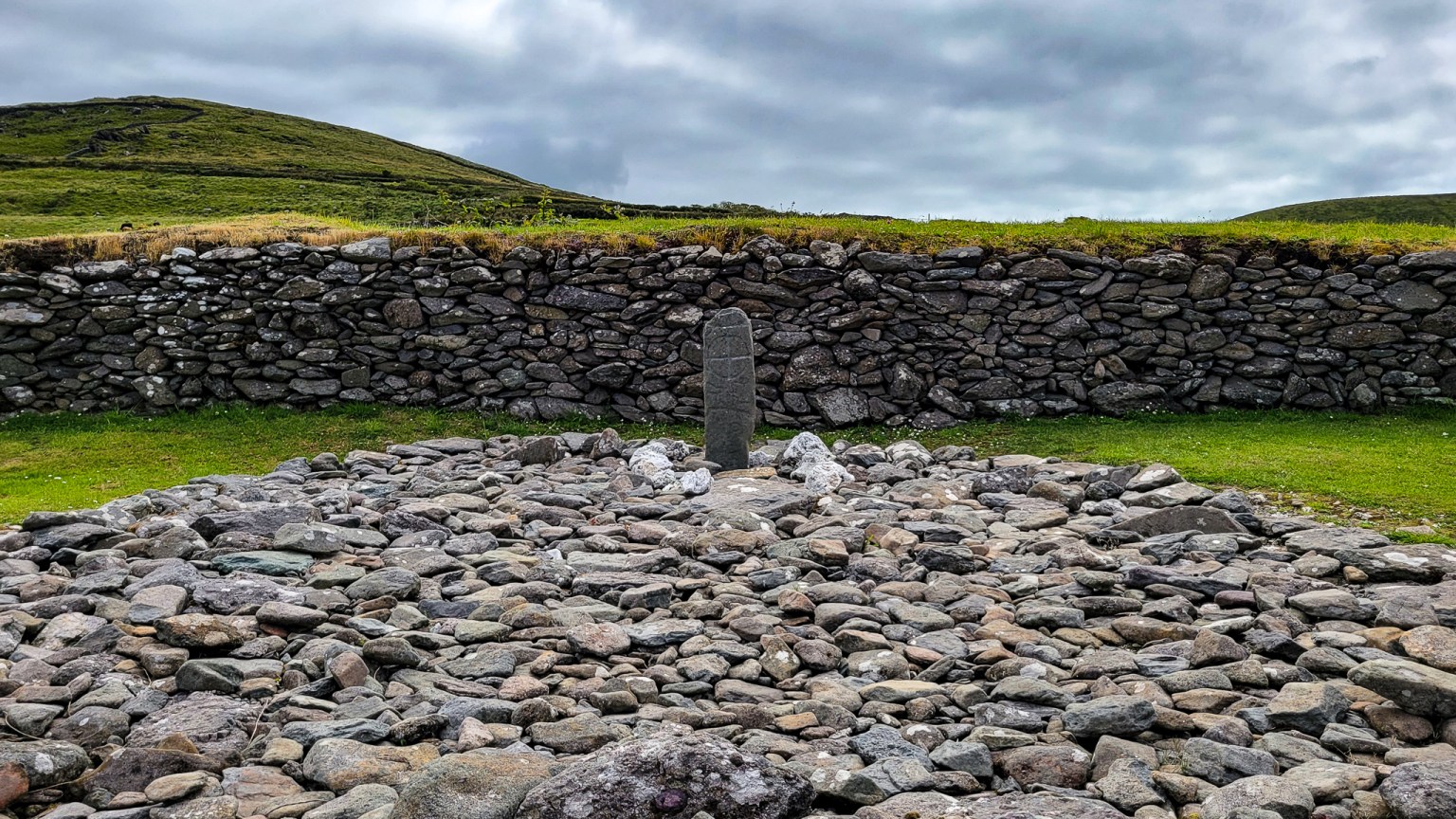 10 Simple Tips for Driving the Dingle Peninsula | MPA Project Travels